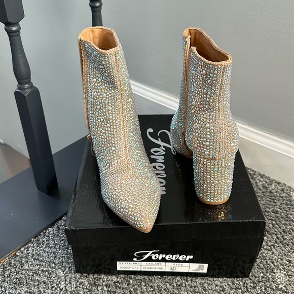 Forever 21 | Shoes | Sparkling Booties | Poshmark